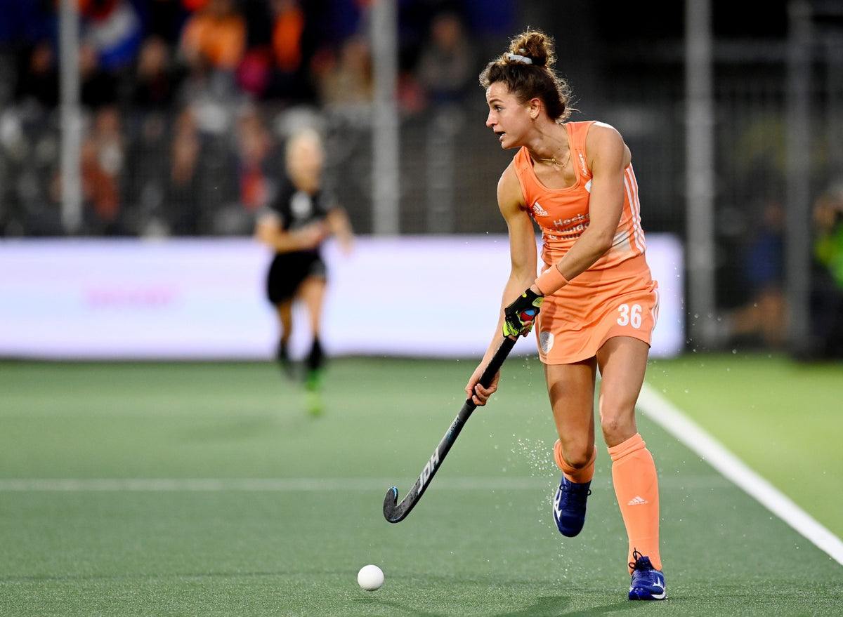 "Step by Step" – JDH AU